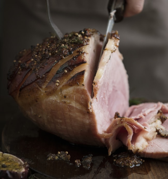 Sliced or Not? Bone-in or Boneless? The Great Whole Ham Debate! | Hobe ...